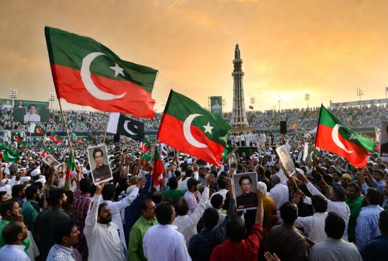 Pakistan Government Considers Raising Minimum Voting Age from 18 to