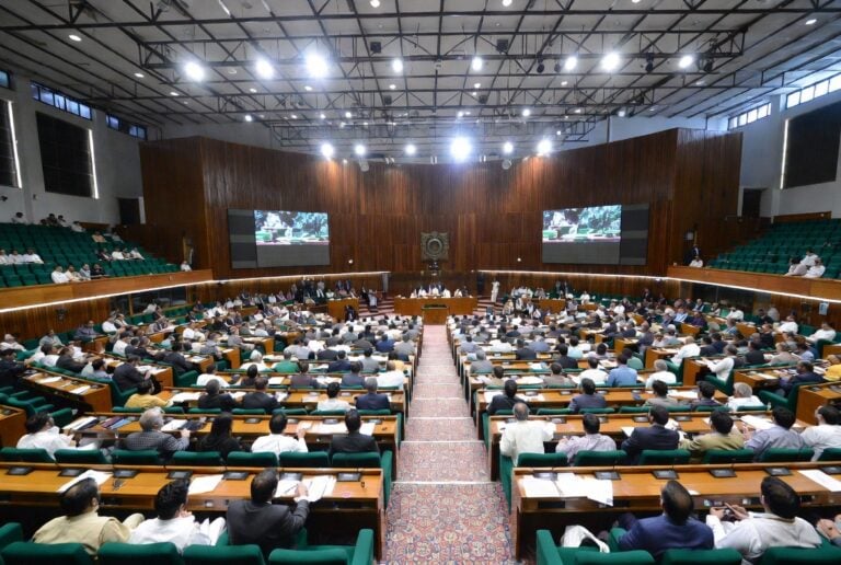 National Assembly Told 3500 Pakistanis Deported from UAE for Social ...