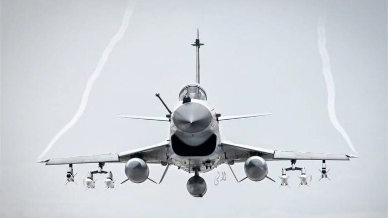 Pakistan Increases Defense Funding by 39.62 Percent